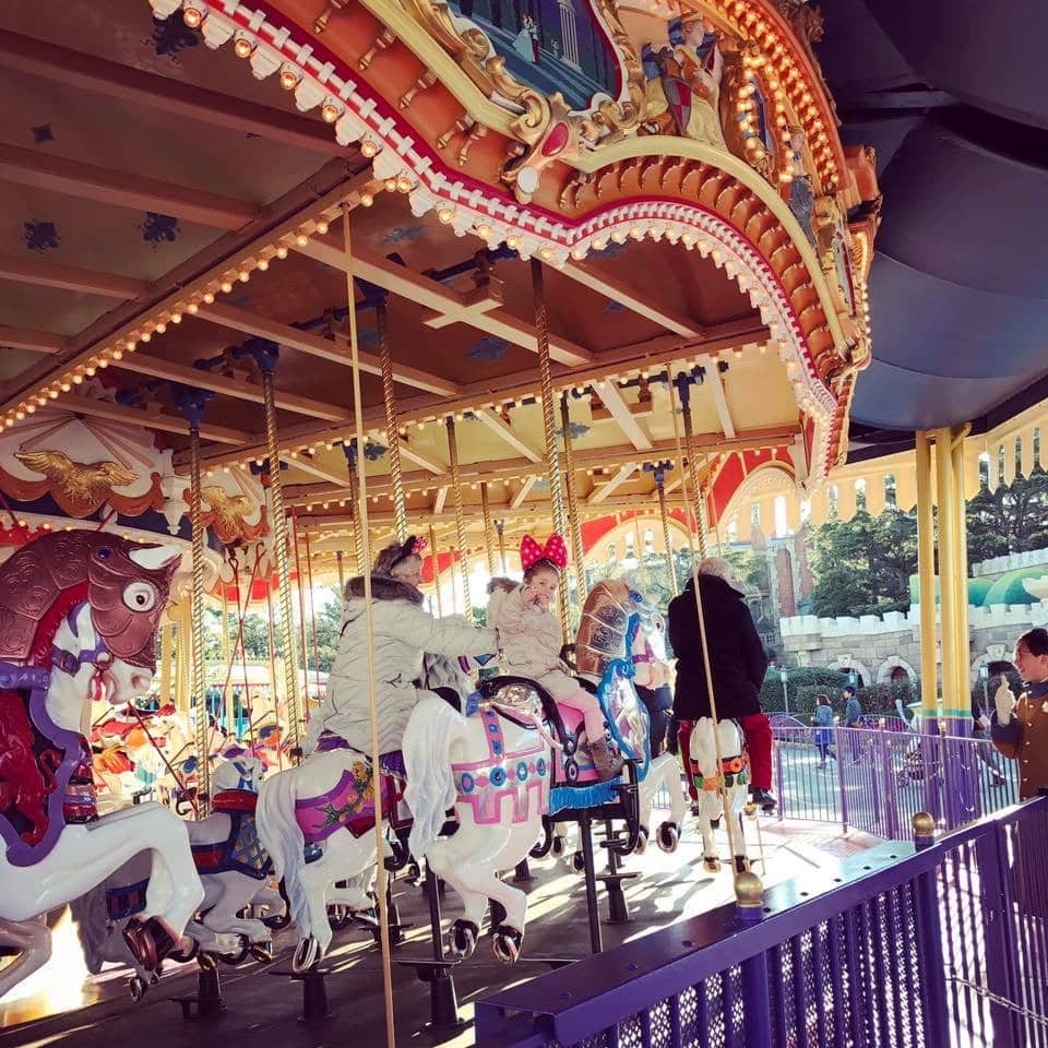 DON'T DO THESE RIDES FIRST AT TOKYO DISNEYLAND WITH SMALL KIDS
