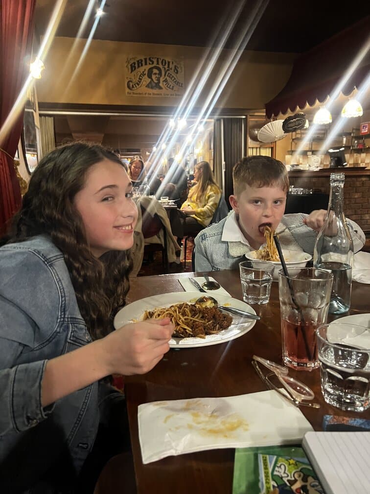 OTHER COUNTRIES: MELBOURNE RESTAURANTS WITH KIDS